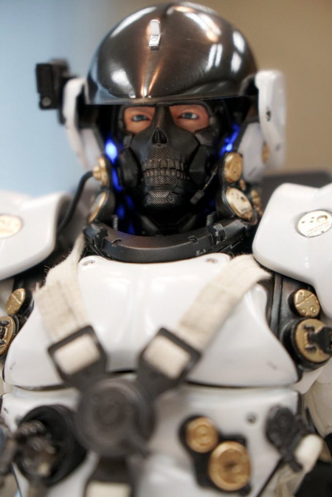 New images of the Ludens action figure by Sentinel, will be available ...