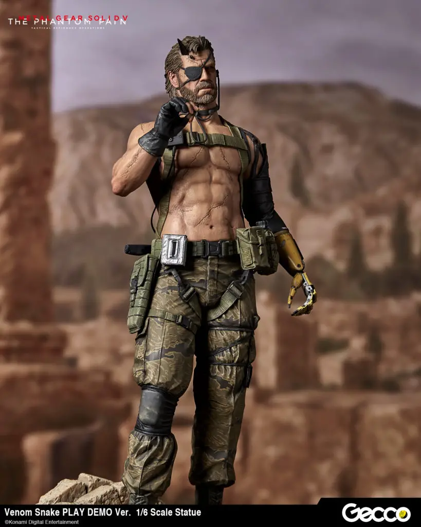 Shirtless Venom Snake statue by Gecco comes with three interchangeable ...